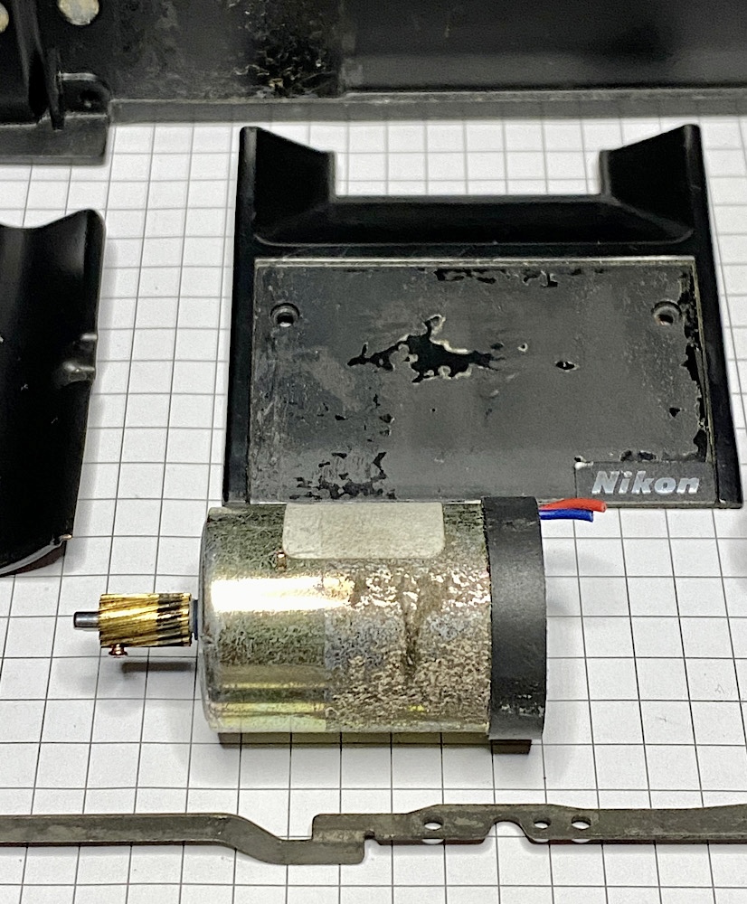 Nikon MD-4 Motor Drive: A dissection | Photrio.com Nikon MD-4 Motor Drive: A dissection | Photrio.com