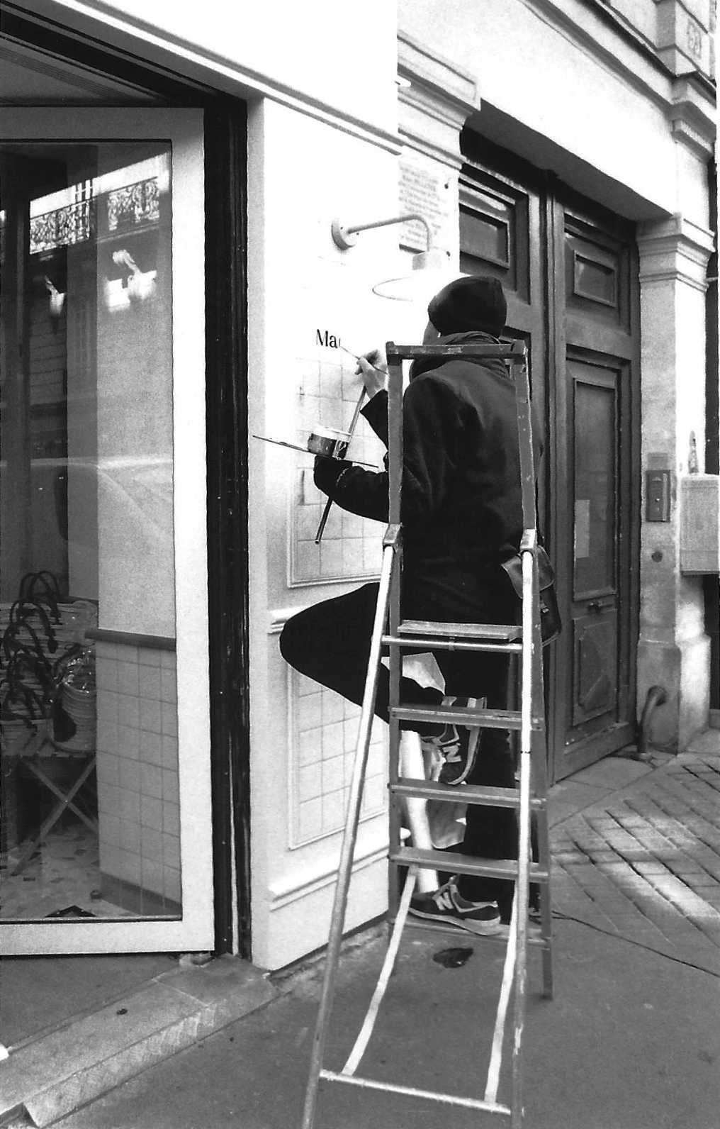 Sign Painter | Photrio.com Photography Forums